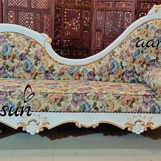 Beautiful Daybed in White & Gold Highlights YT-356