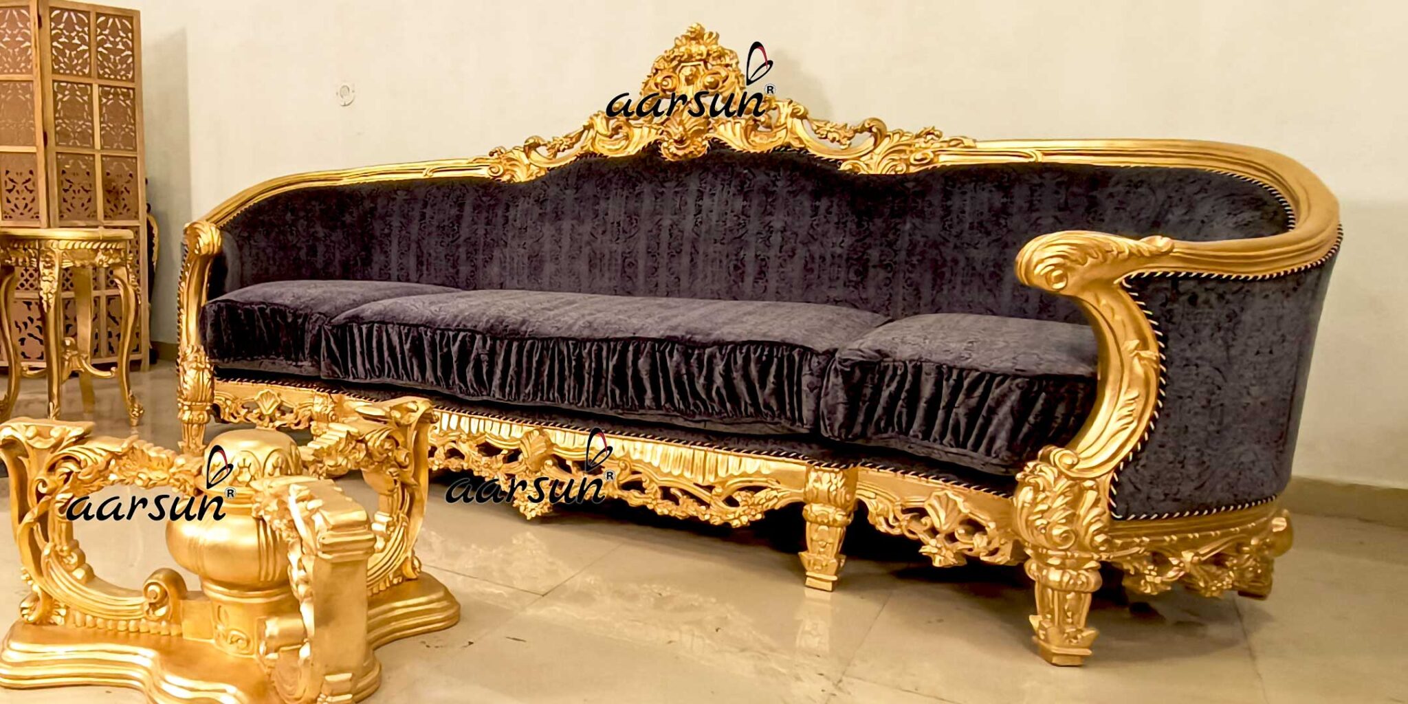 Italian Sofa Set with Gold Leafing YT-682