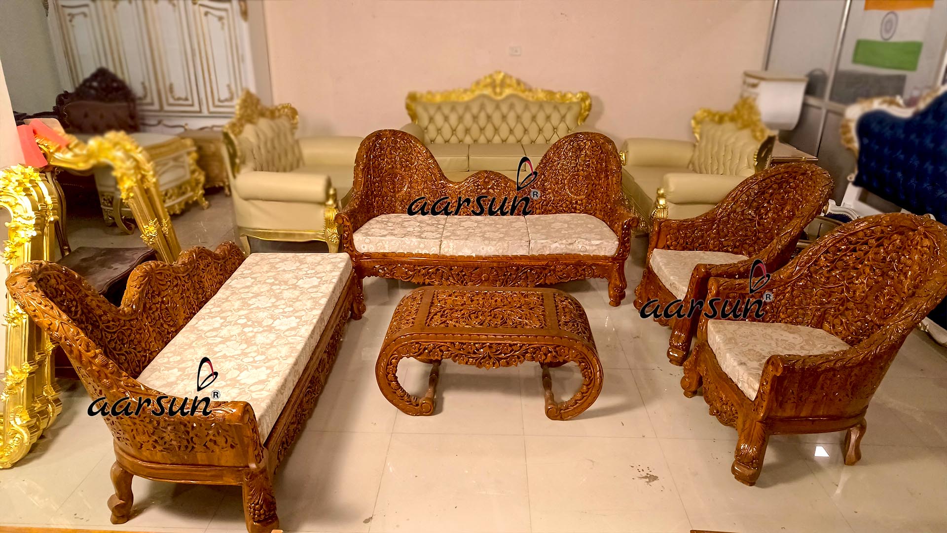 Carved Sofa Set Design YT-747 - Aarsun