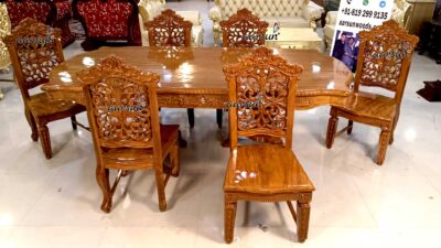 Classic Dining Table Set in Solid Wood