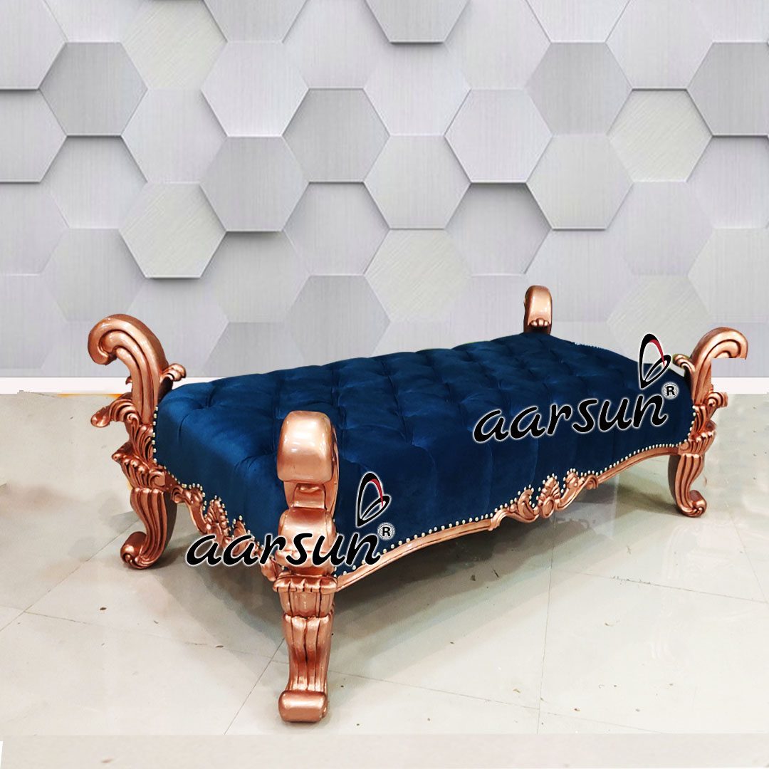 10 Wooden Settees: The Perfect Addition to Your Home - Aarsun