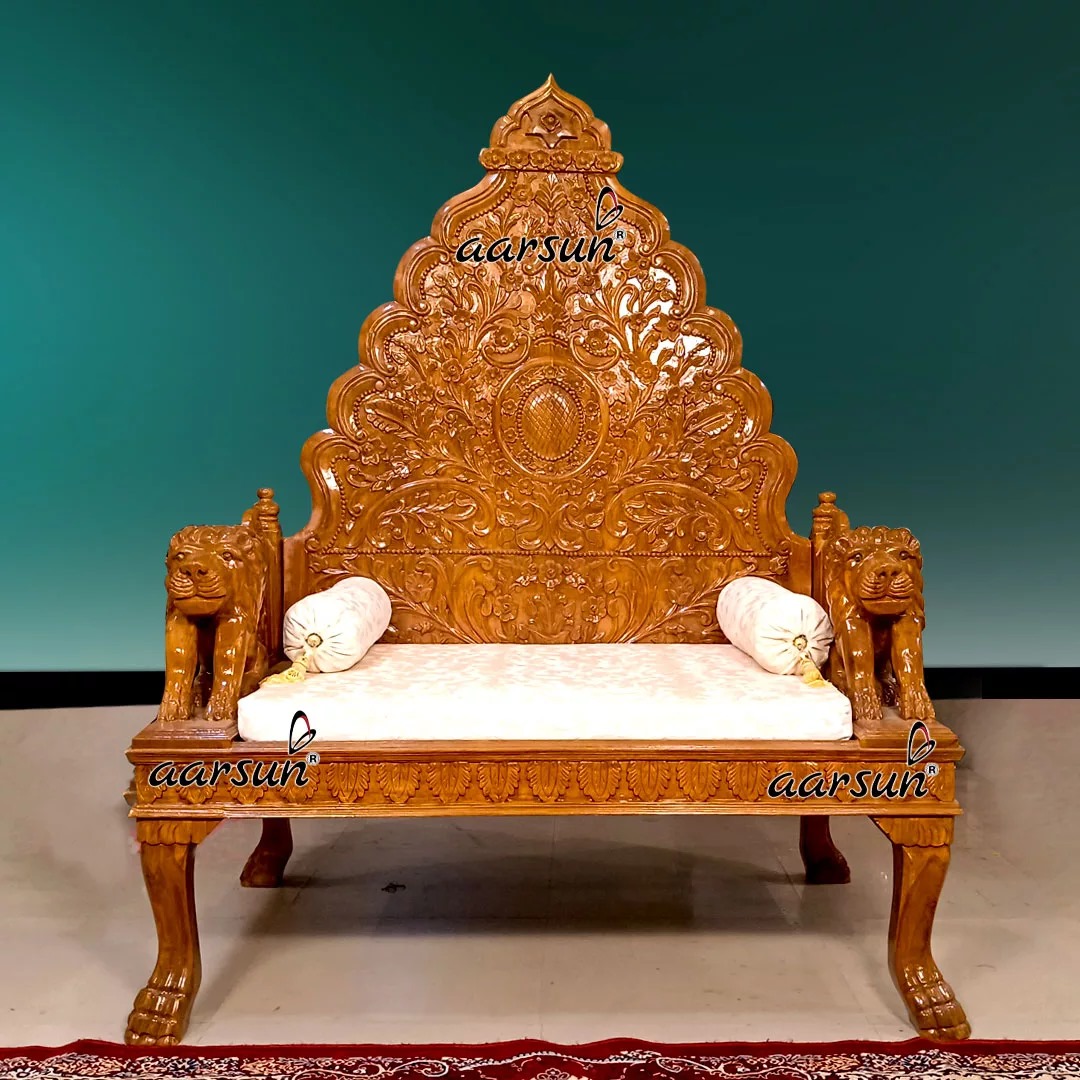 Designer Guruji Chair for Mahakumbh 2025 - Aarsun