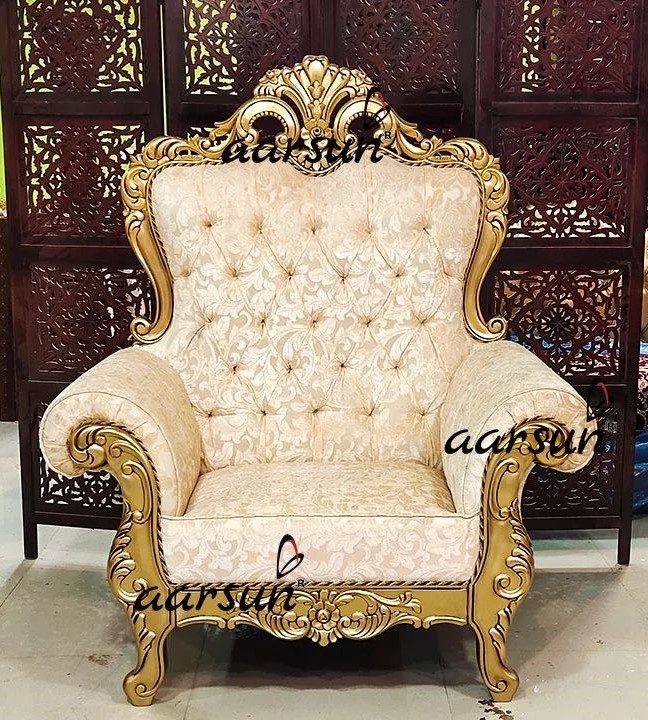 Celebrate Mahakumbh 2025 by honoring Mahamandaleshwars with Top 7 exclusive Guru JI Chairs - Aarsun